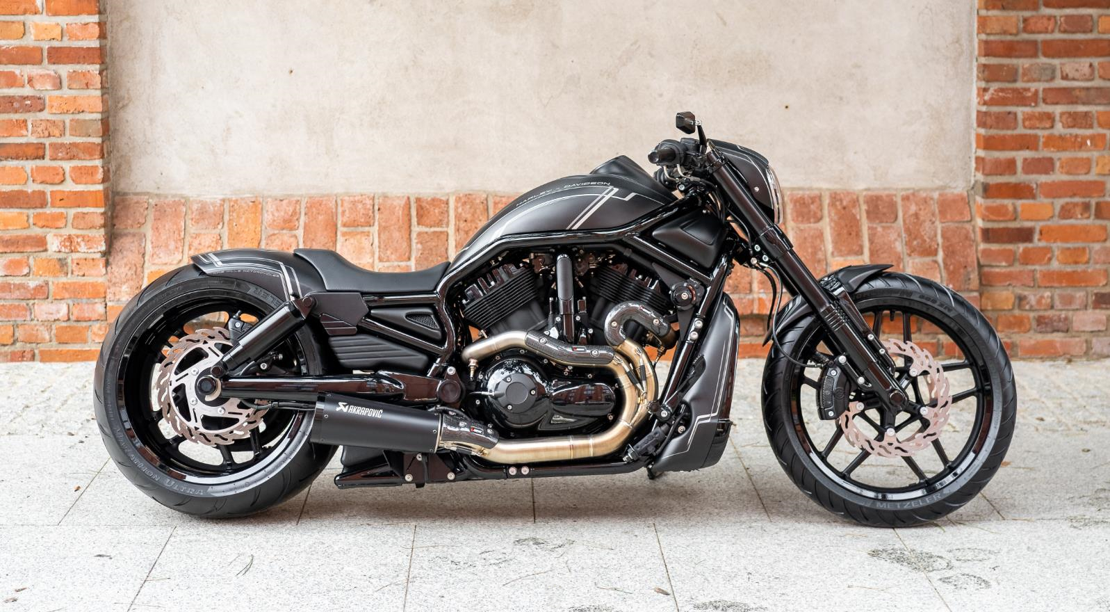 "Dominator" Harley Muscle Night Rod Appreciation - iMedia