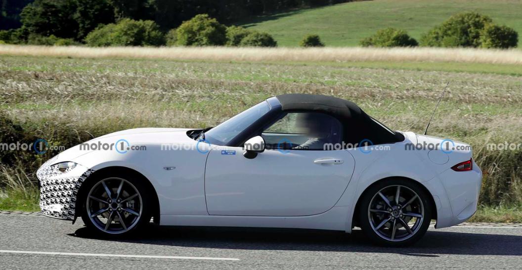The new Mazda MX-5 convertible version overseas spy photos exposed, or ...