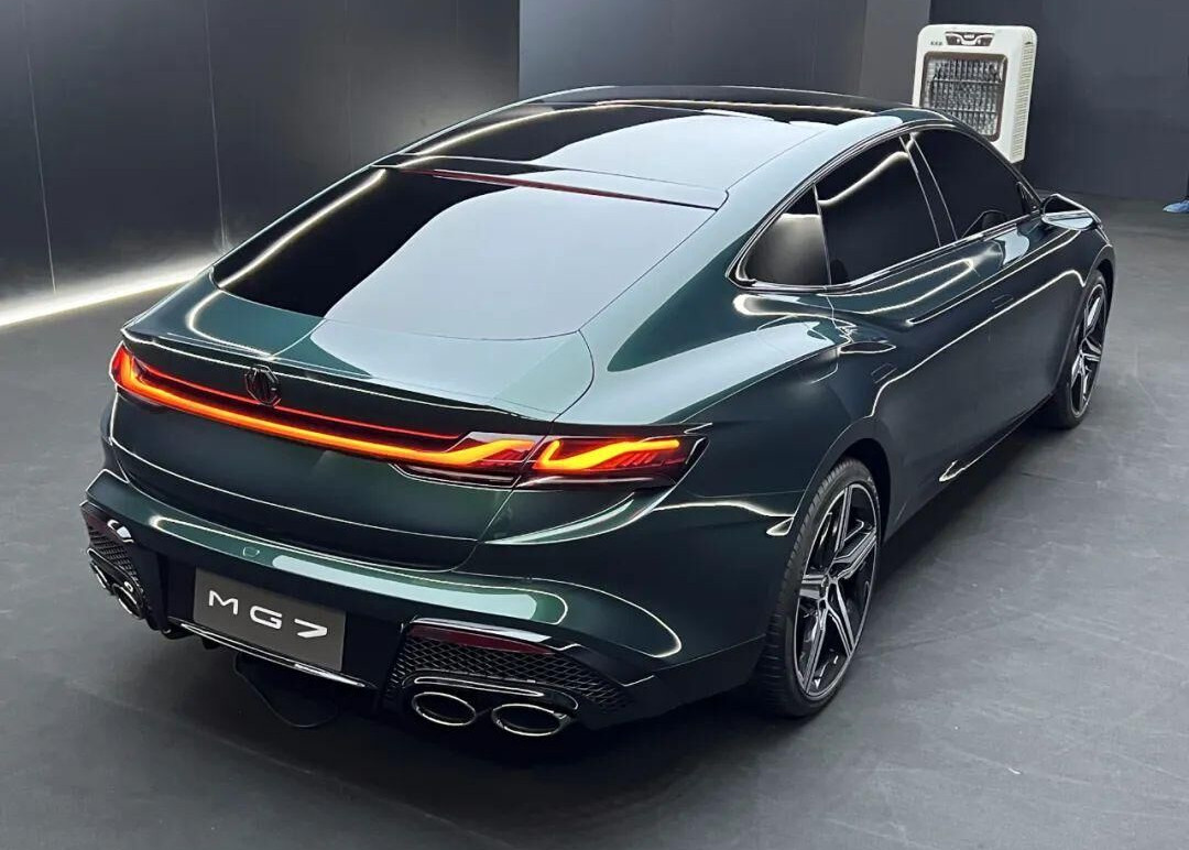 The new MG 7 was officially released, equipped with 2.0T + 9AT, "100" in 6.5 seconds, and the ...