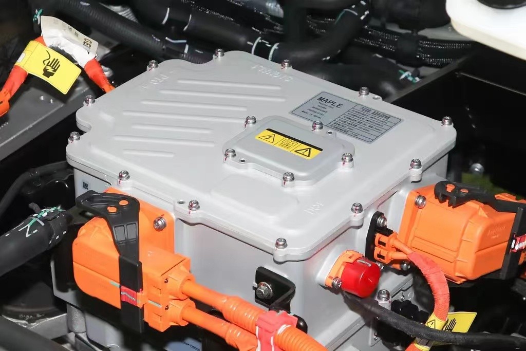 Ruilan Maple Leaf 80v PRO, the total horsepower of the motor is 136Ps ...