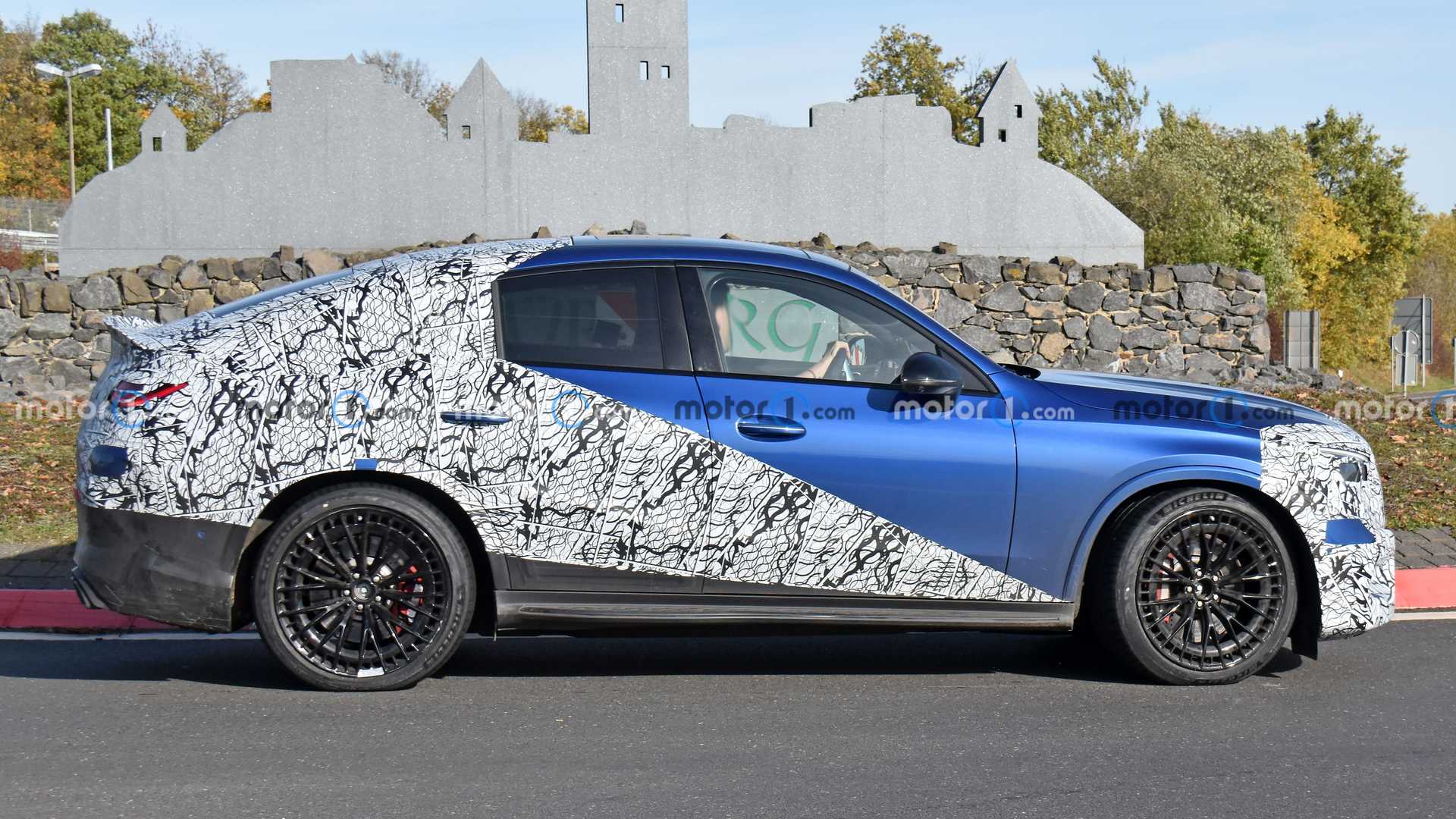 New AMG GLC 63 Coupe with 2.0T plug-in hybrid system - iNEWS