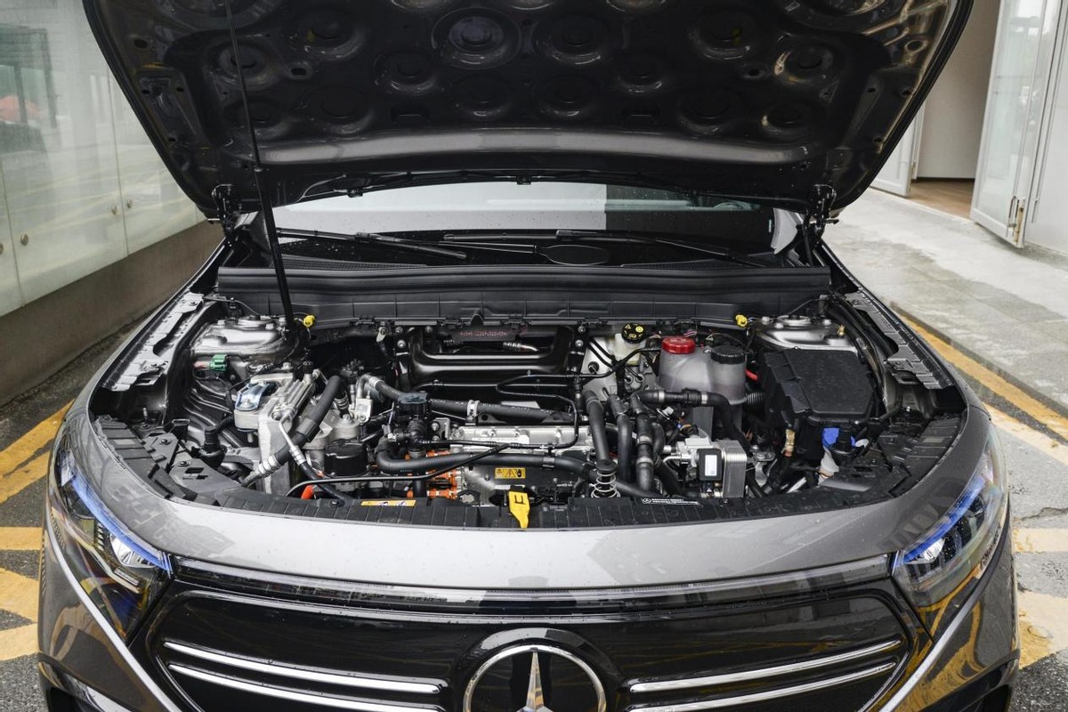 Upgraded configuration, new generation, Mercedes-Benz EQB, the "darling ...