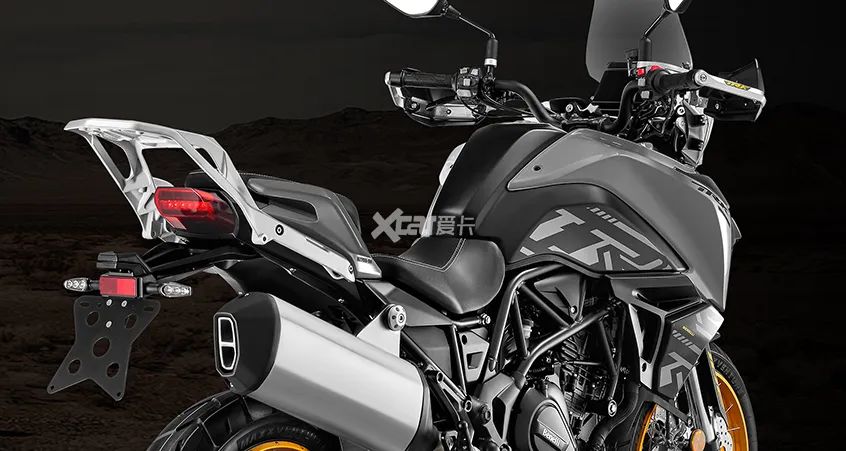 Carrying the banner of the family's large-displacement ADV, Benelli ...