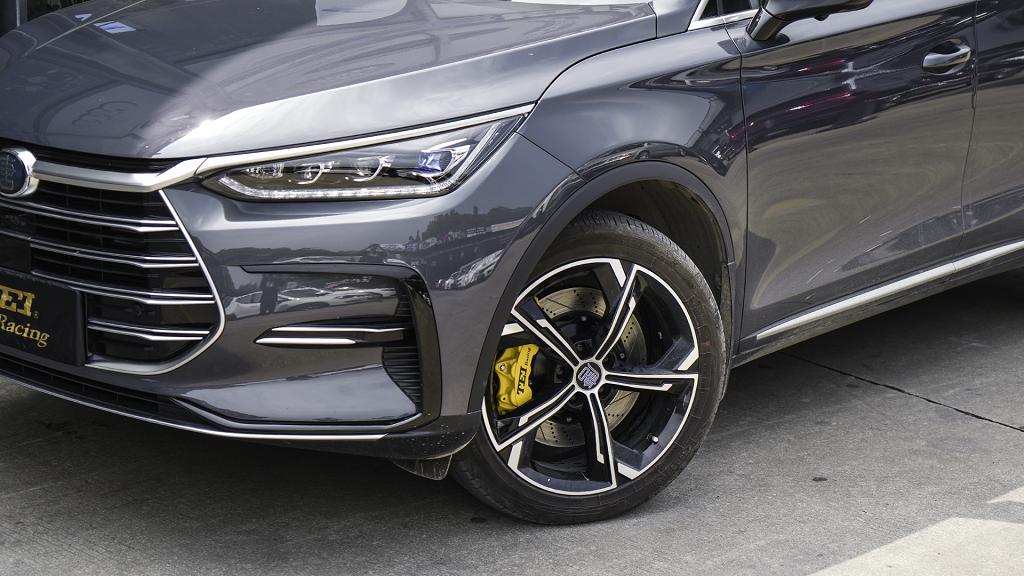 The difference between the original single-piston and multi-piston ...