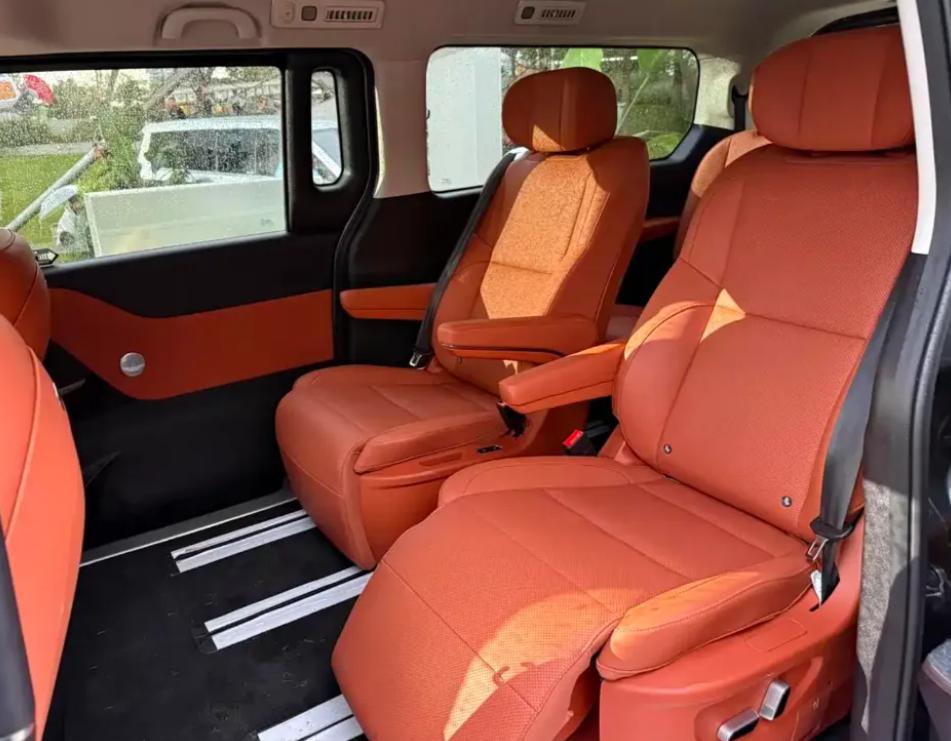 The world's first brand dedicated solely to MPVs! Ruisheng, the one and ...