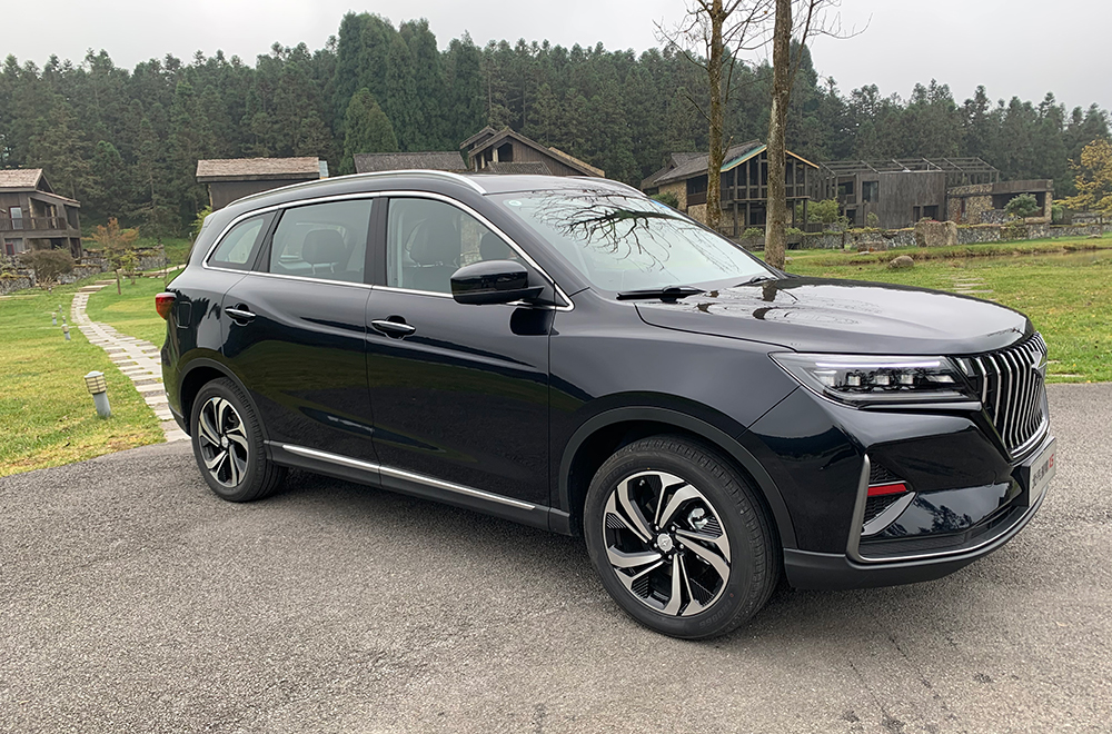 Be the first to test drive the Beiqi Ruixiang X5: the chassis performs ...