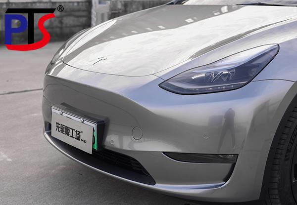 One of Tesla's most popular color changes, the liquid metal silver of ...