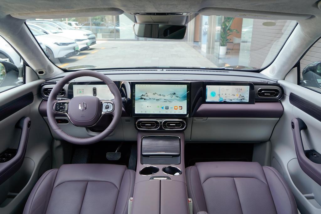 Leapfrog fully equipped with technology, feel the charm of full ...