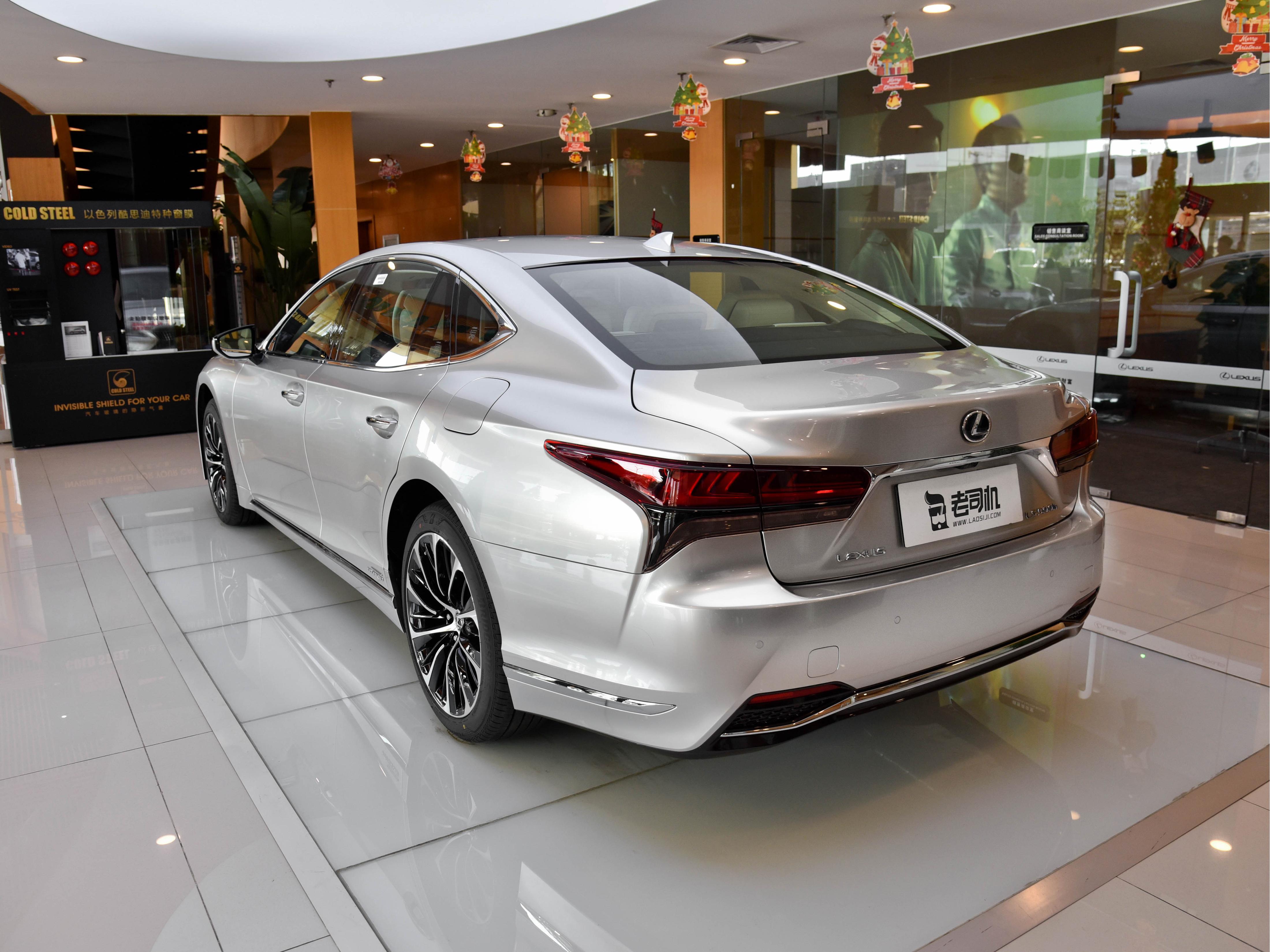 Lexus YYDS, luxury and quietness are its forte, real shot LS - iNEWS