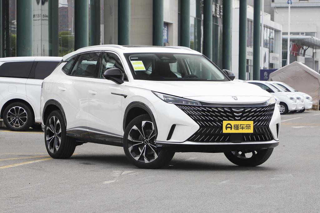 A super-smart wide-body SUV.Has the three largest of the same level ...