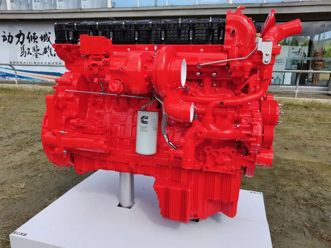 Master Feng: Drive Shaanxi Auto Cummins heavy truck equipped with M15 ...