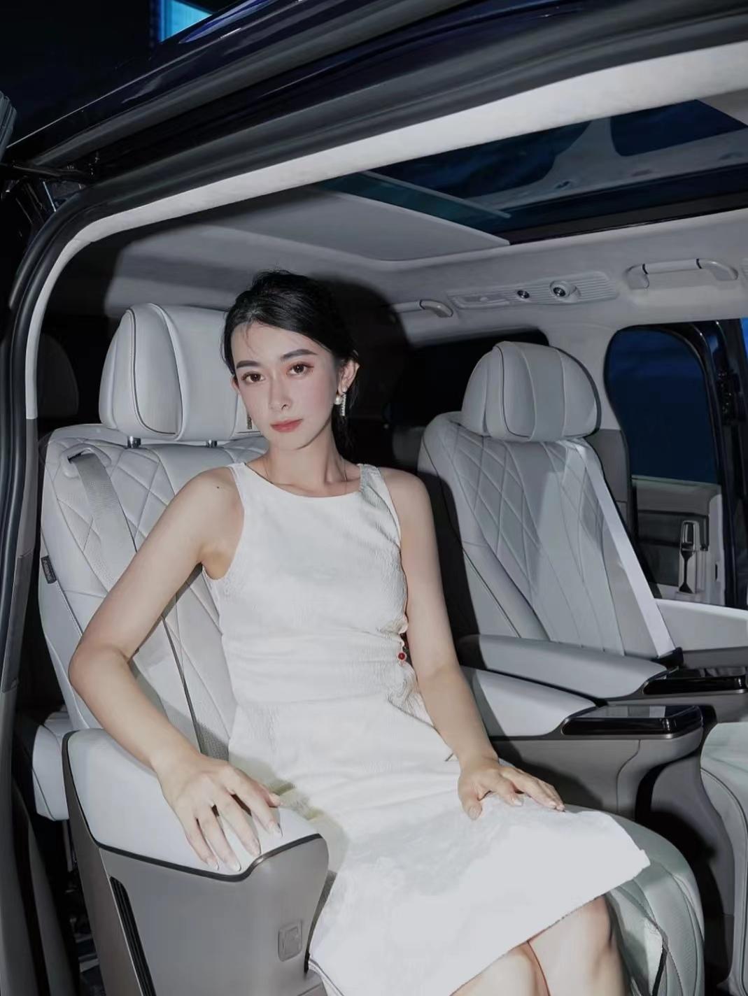 Light of MPV, Denza D9 - iNEWS