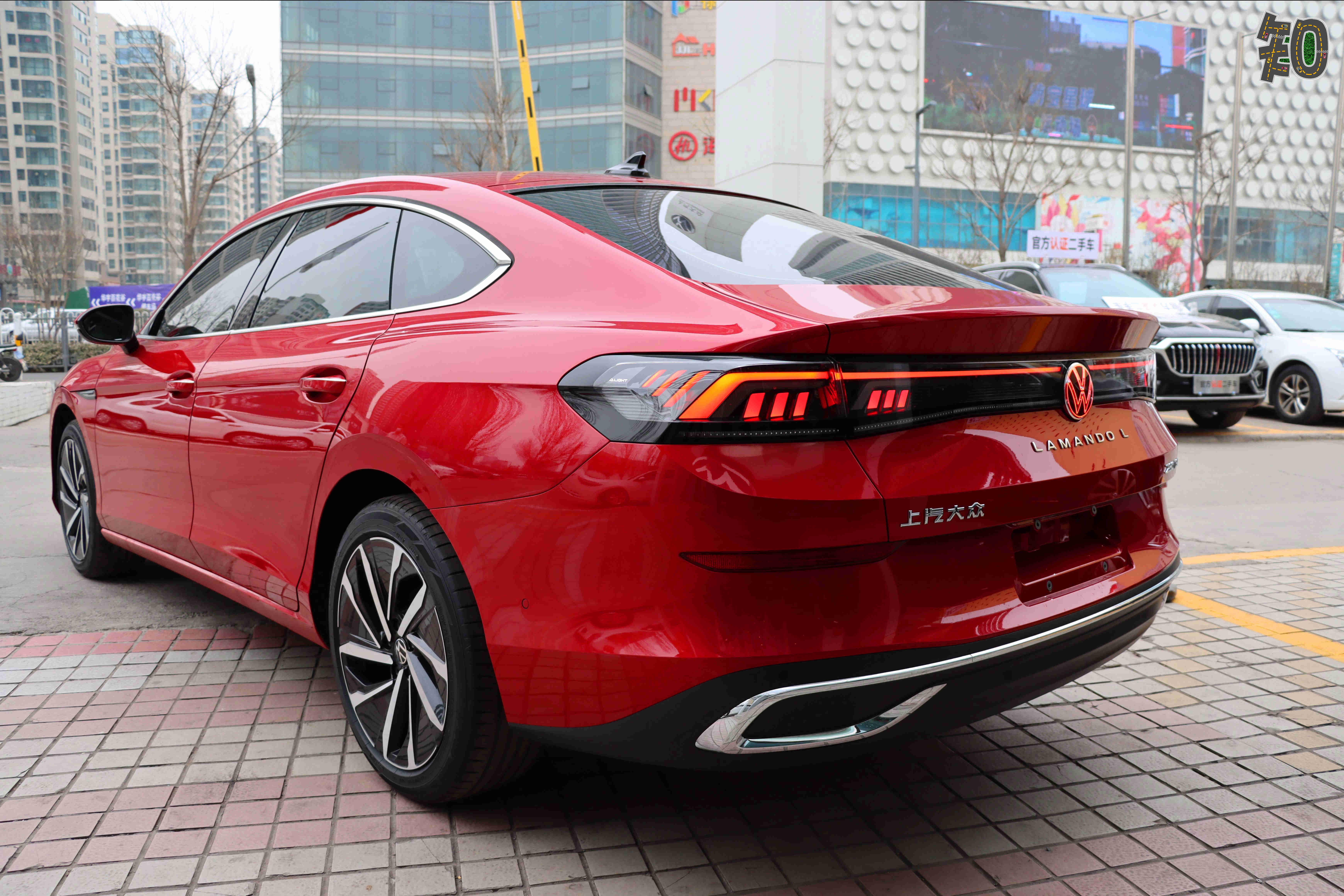 Real shot of the new Lingdu L, frameless doors, and the hatchback will ...