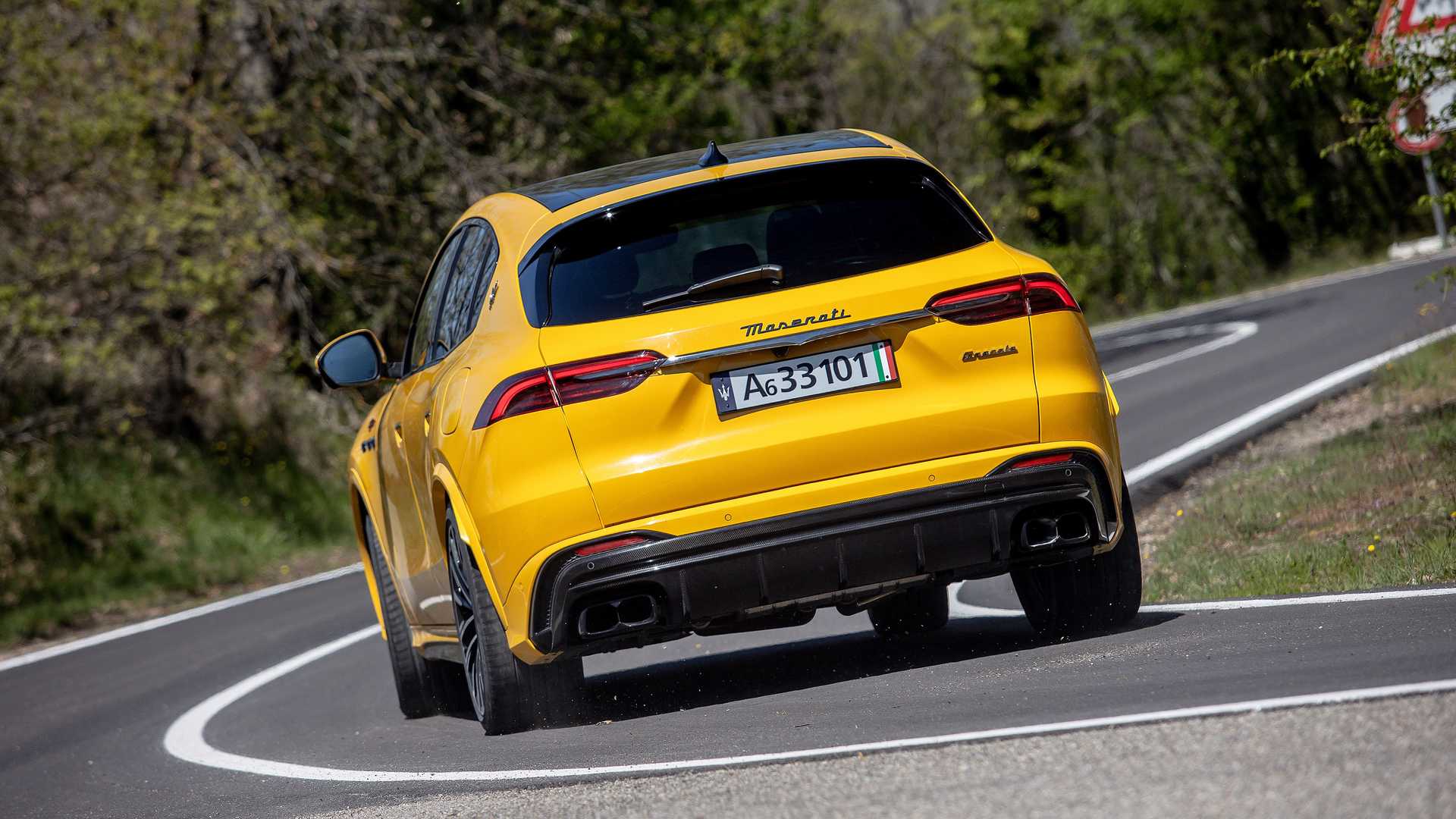 3.0T V6 with 8AT, 530 horsepower output, make you decide to give up Porsche's Italian SUV - iNEWS
