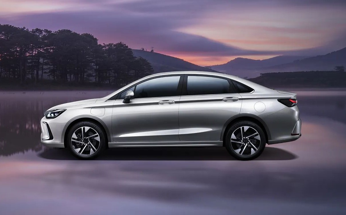 Beijing EU5 PLUS gives you freedom like a dream - iNEWS