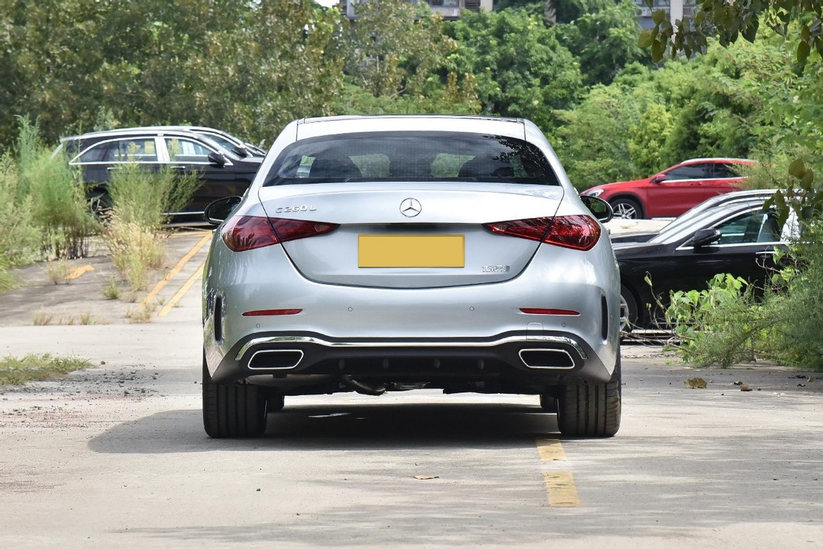起步1.5T+48V輕混，體驗奔馳C260L運動版，產品力表現如何？ - 頭條匯