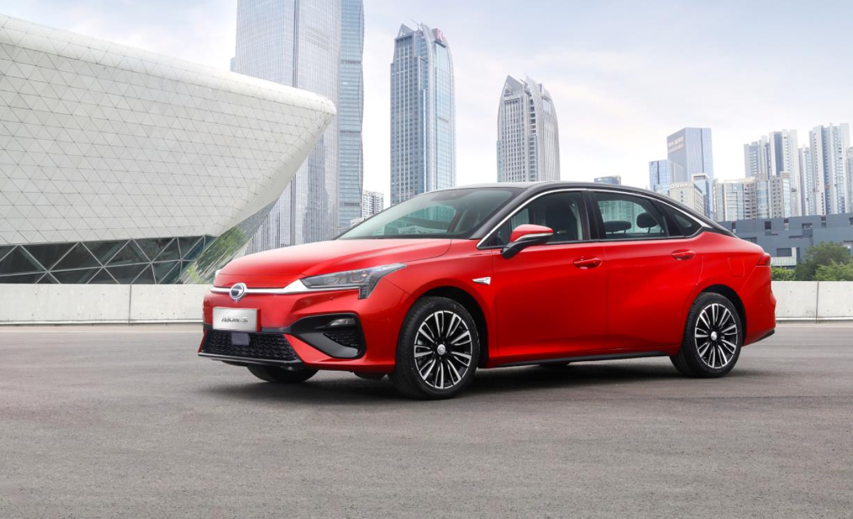 From a supporting role to a leading role, Gu Huinan wants to become ...