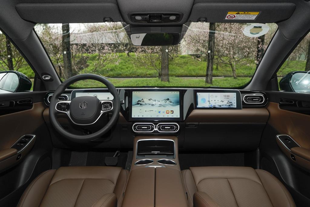 The industry's first variable architecture oil-cooled electric drive ...