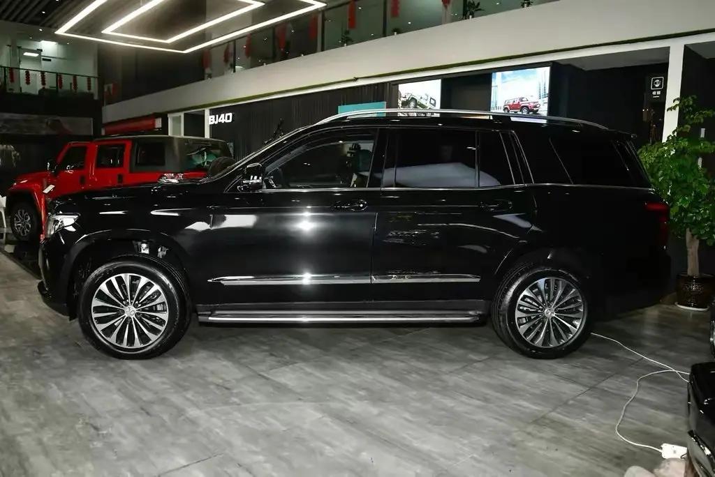 Both are equipped with 4.0T engine, how to choose Hongqi LS7 compared ...