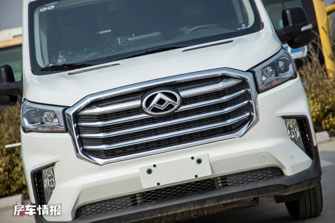 The standard two-person Yutong RV, the details of the upgrade price ...