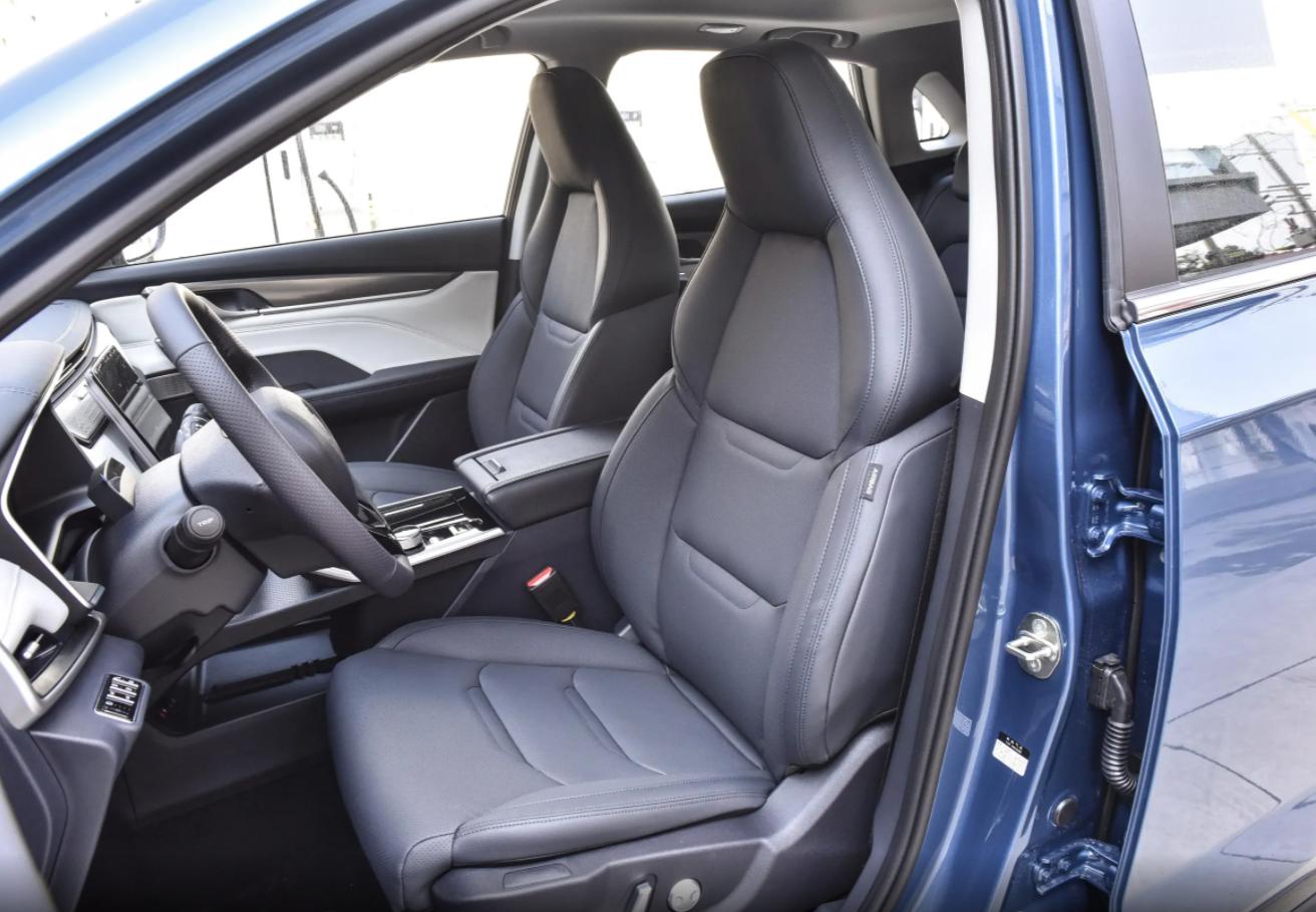 威馬EX5：外觀現代科技，內飾配置豐富，續航403km，支持快/慢充 - 頭條匯