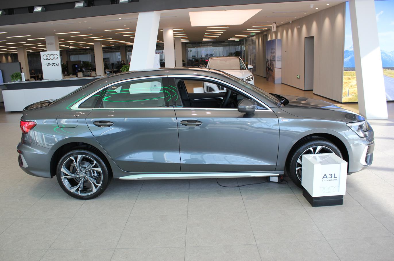 With sporty appearance and exquisite interior, is the Audi A3L suitable ...