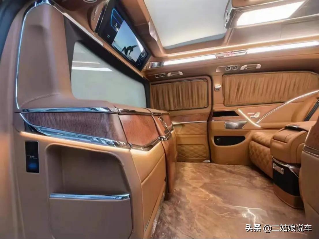 Mercedes-Benz 4-seater commercial vehicle, comparable to Mercedes-Benz ...