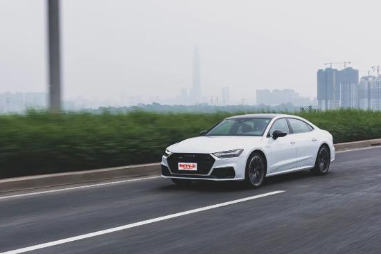How about the luxury car SAIC Audi A7L? luxury and comfort - iMedia