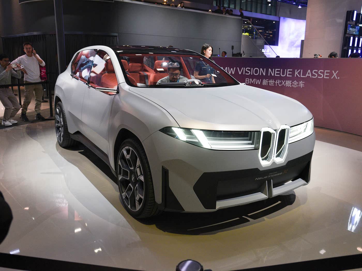 BMW will continue to produce internal combustion engines - iNEWS