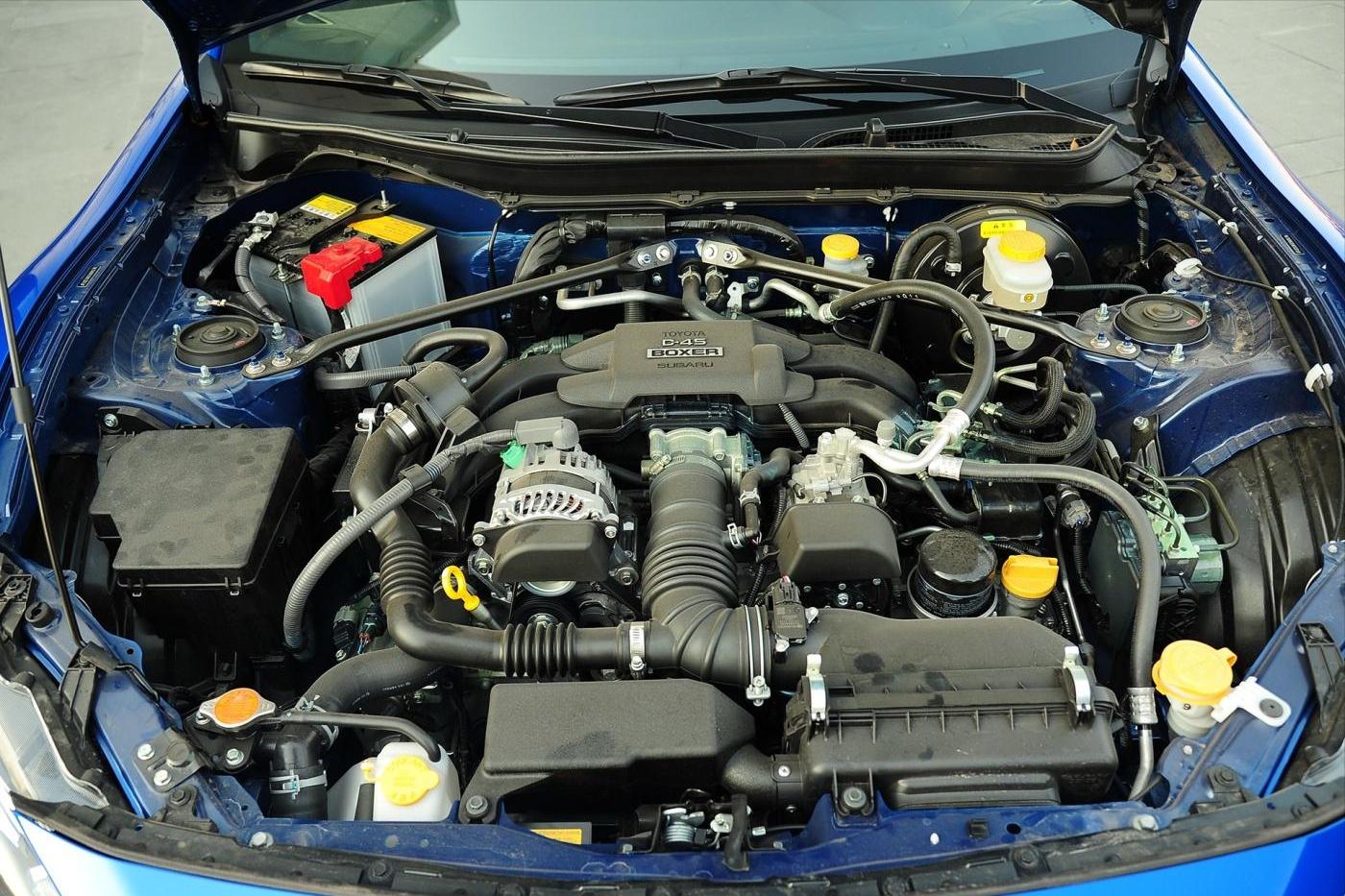With a 2.0L horizontally opposed engine, the Subaru BRZ engine shakes ...