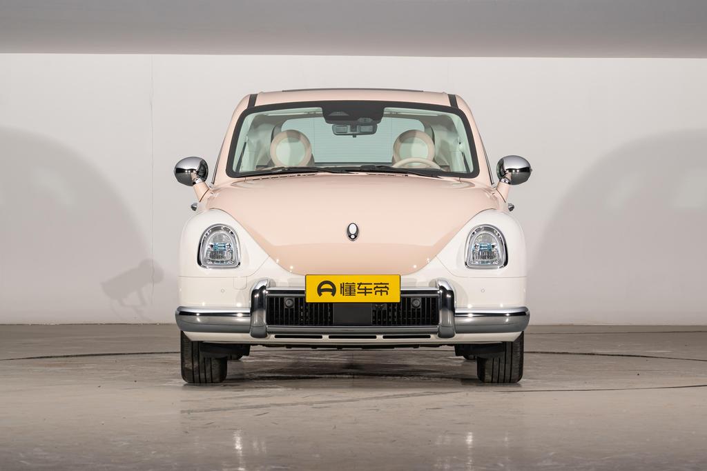 Six Colorways Plus Retro Body "Design Premium" - iNEWS