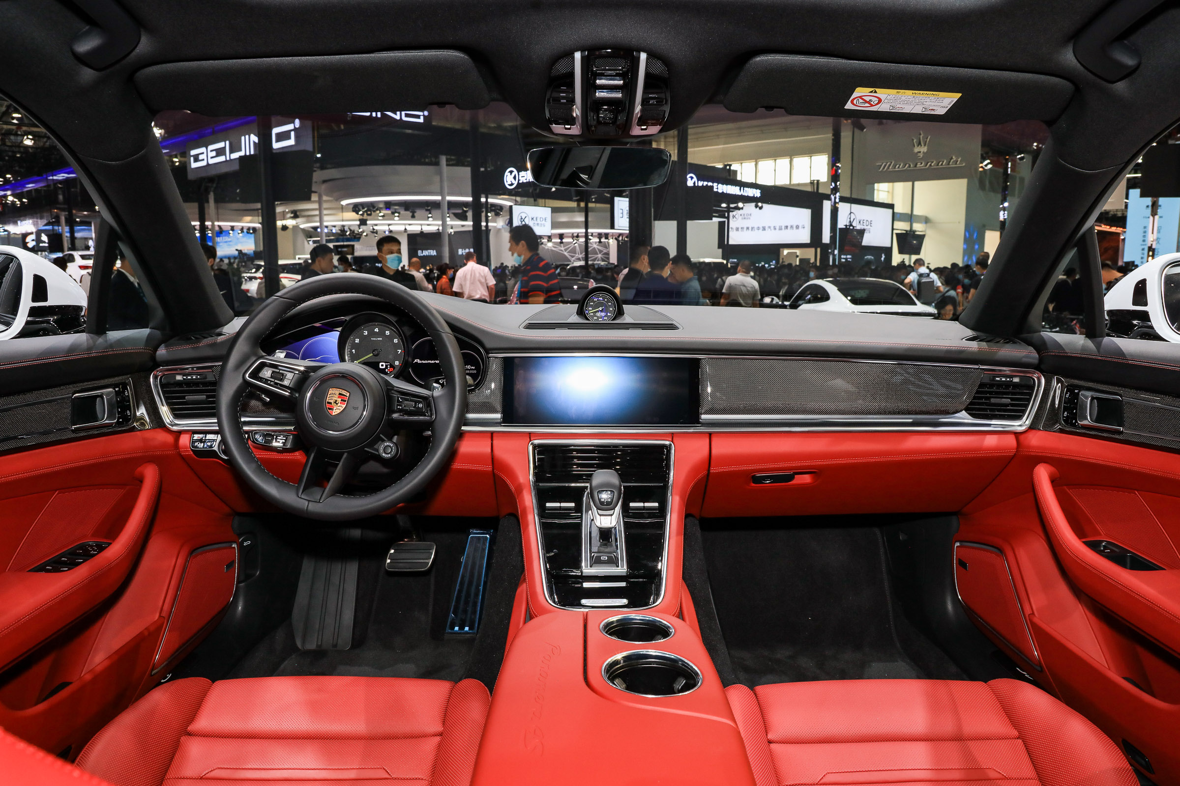 5 configuration models optional, 2022 Porsche Panamera E-Hybrid listed ...