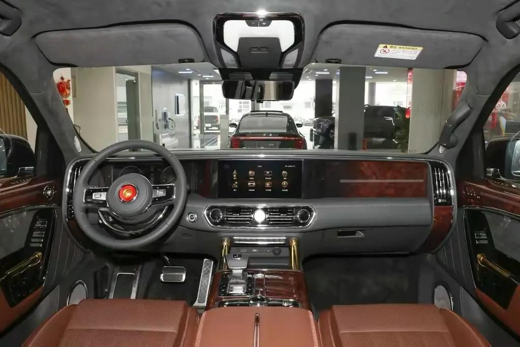 Both are equipped with 4.0T engine, how to choose Hongqi LS7 compared ...