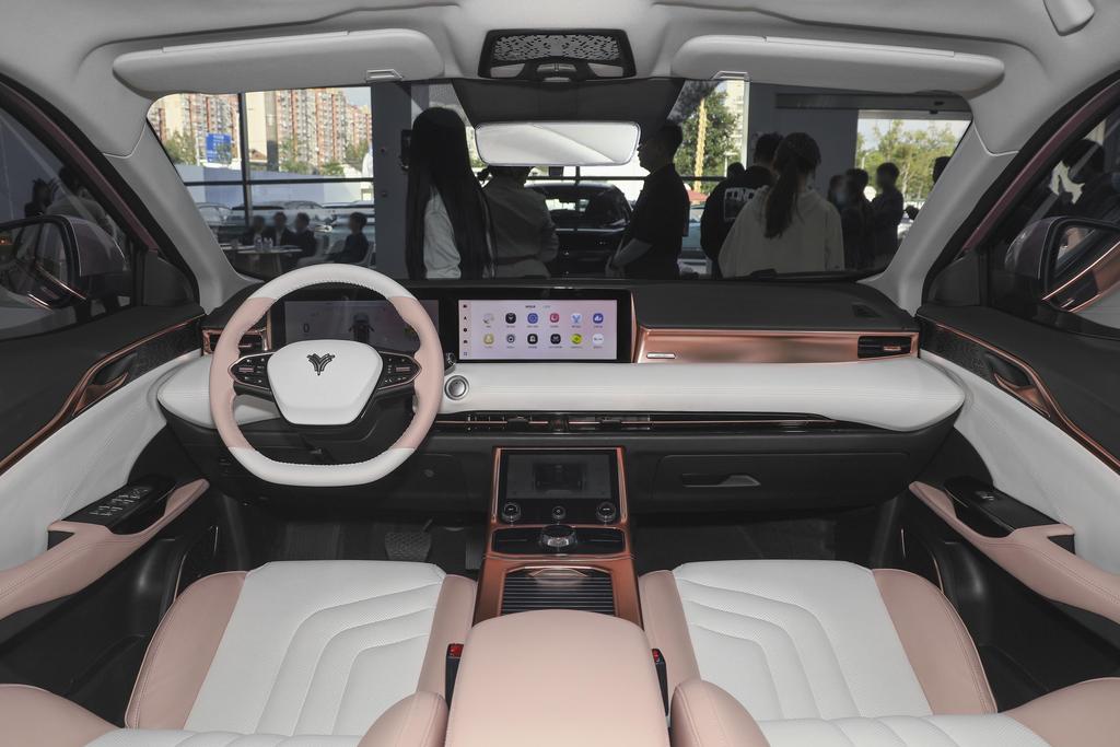 The urban inspiration shape catches the soul at a glance!Nezha U-II - iNEWS