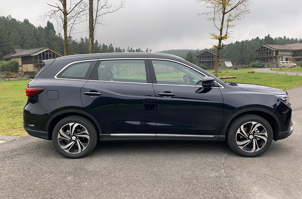 Be the first to test drive the Beiqi Ruixiang X5: the chassis performs ...