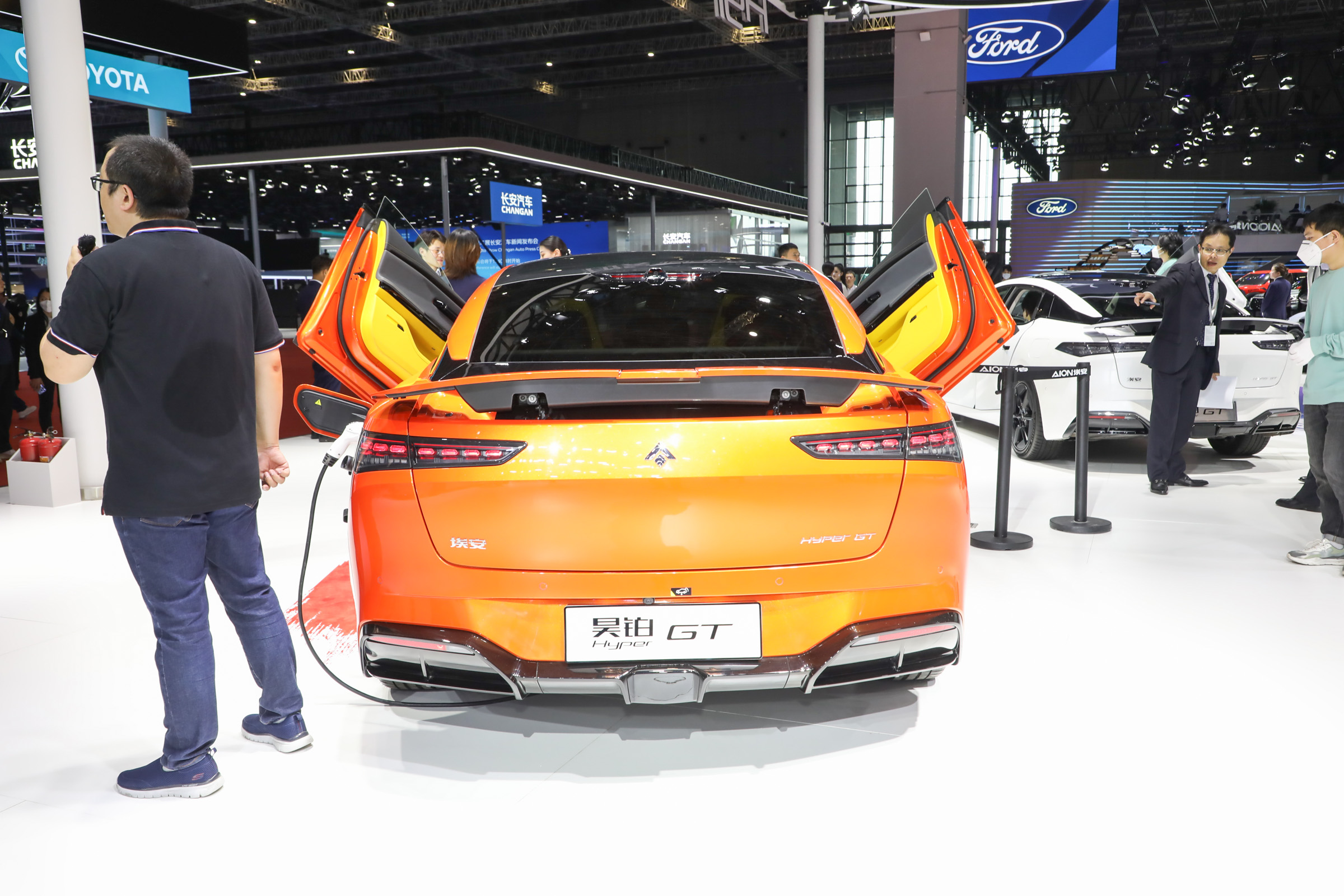 Haobo Hyper GT, 219,900 yuan, frameless automatic swing door - iMedia