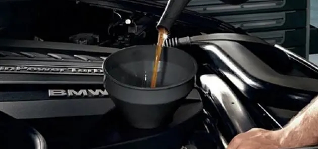 Precautions for the use of unsealed oil remaining after maintenance ...