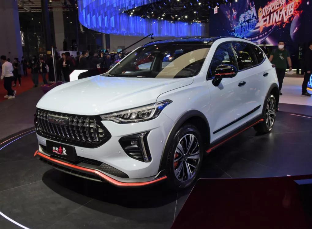 For the same 130,000 sports SUV, one family gives 2.0T and the other gives DHT. How should young ...