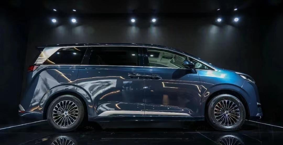 "BYD MPV" is very energetic!Appreciation of Tengshi D9 Appearance ...
