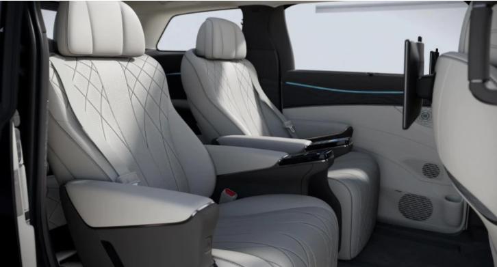 Denza D9 interior exposed, with a sense of technology and luxury - iNEWS