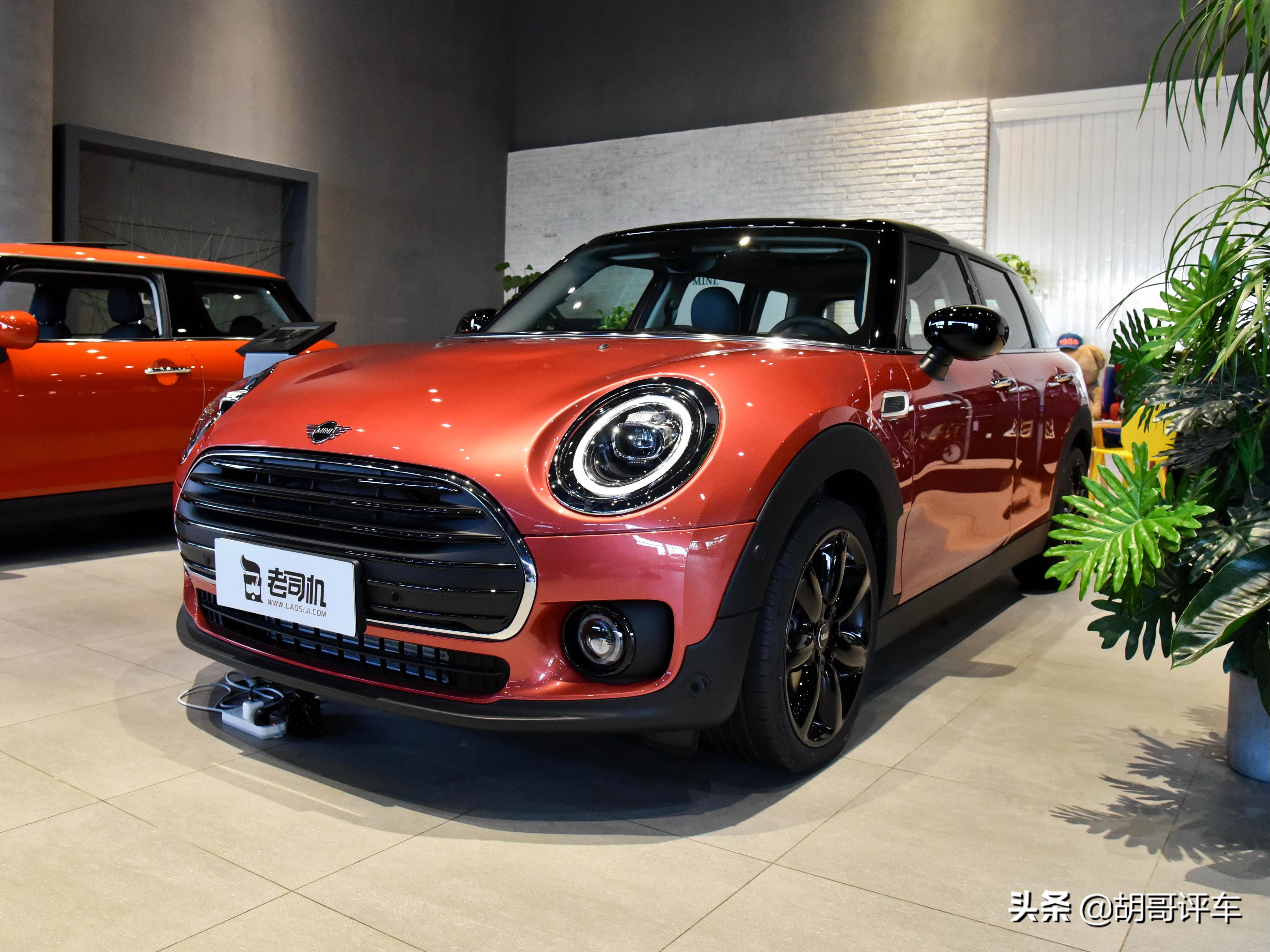Double sunroof + automatic transmission, MINI CLUBMAN - iNEWS