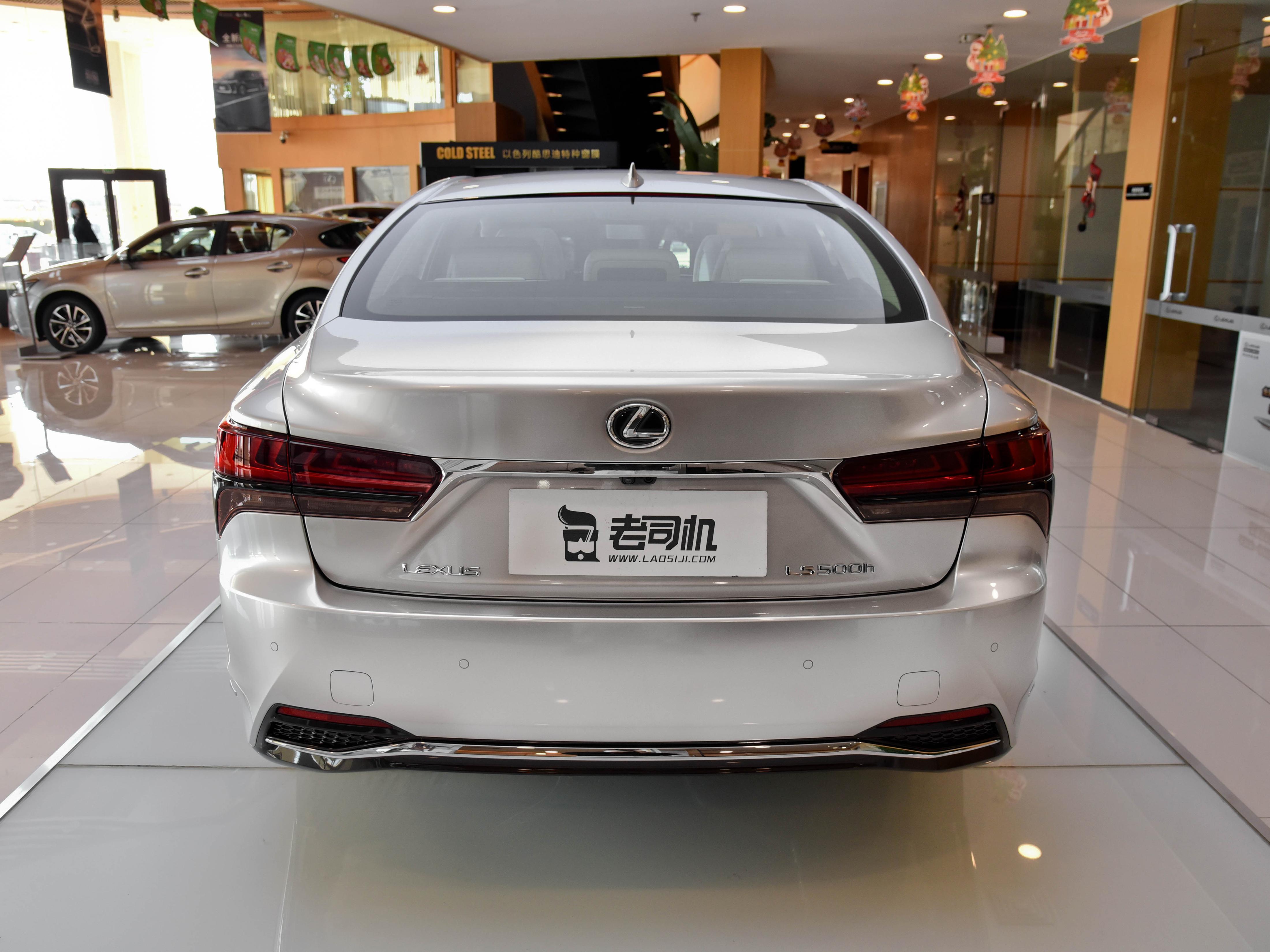 Lexus YYDS, luxury and quietness are its forte, real shot LS - iNEWS
