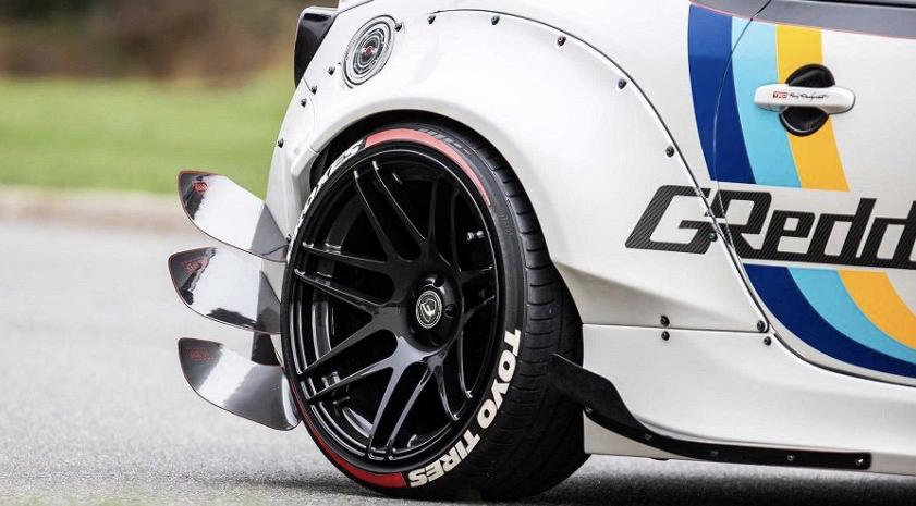 Crazy Rabbit!Toyota 86 with Rocket Bunny widebody kit - iNEWS