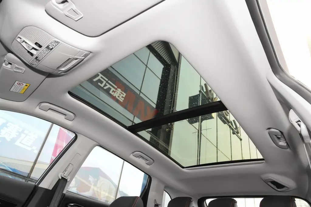 Fengshen AX7 Mach Edition: Pleasing in shape, equipped with 1.5T+190 horsepower, supporting 4 ...