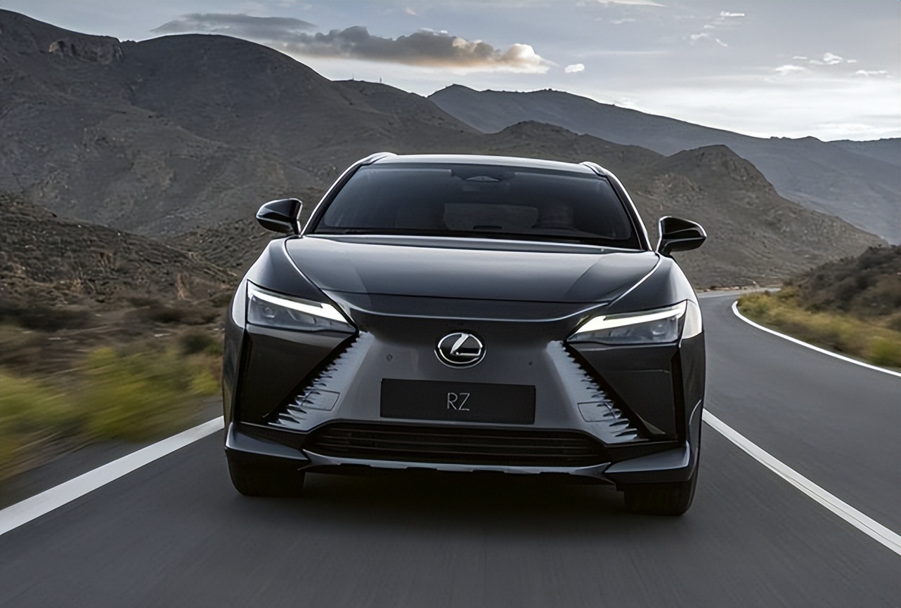 Half-year sales are almost cut in half!Why are fewer and fewer people ...