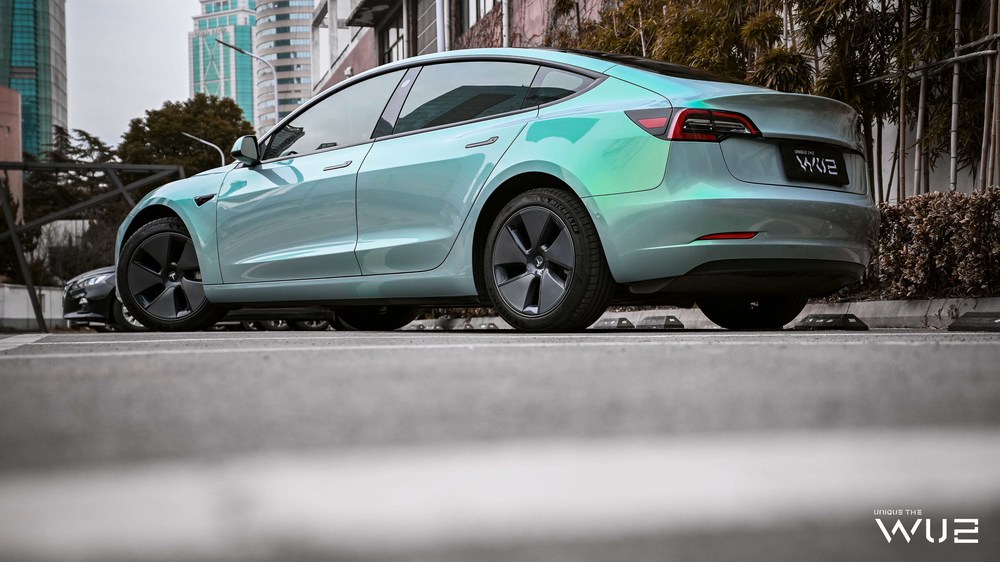 Tesla model 3 color change fantasy turquoise green - iNEWS