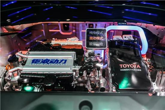 China's luxury MPV leader luxury "mobile private club" - iNEWS