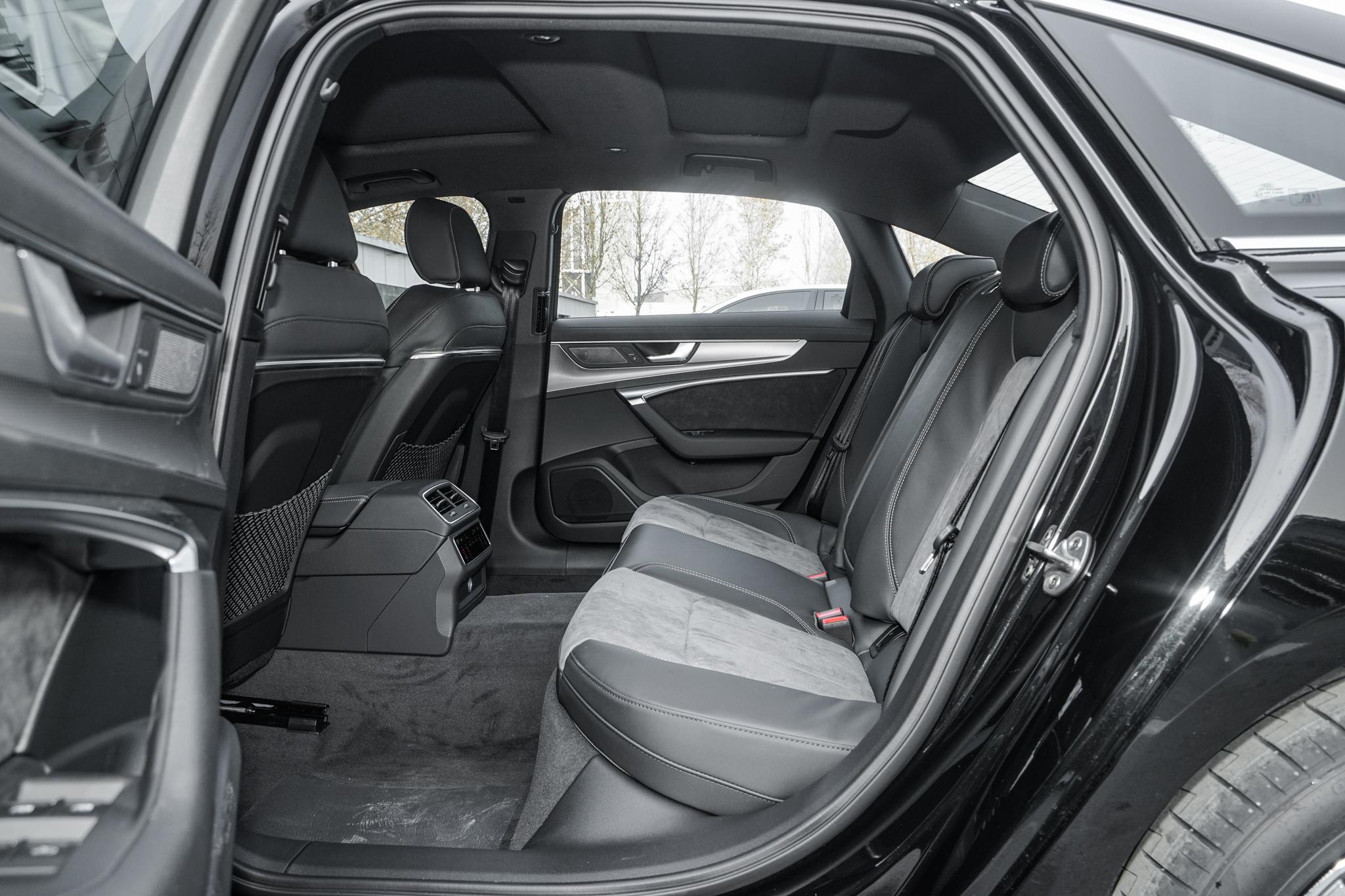 賣50.8萬的綠牌豪車，6.7秒破百，油耗2.1L，帶你看奧迪A6L PHEV - 資訊咖