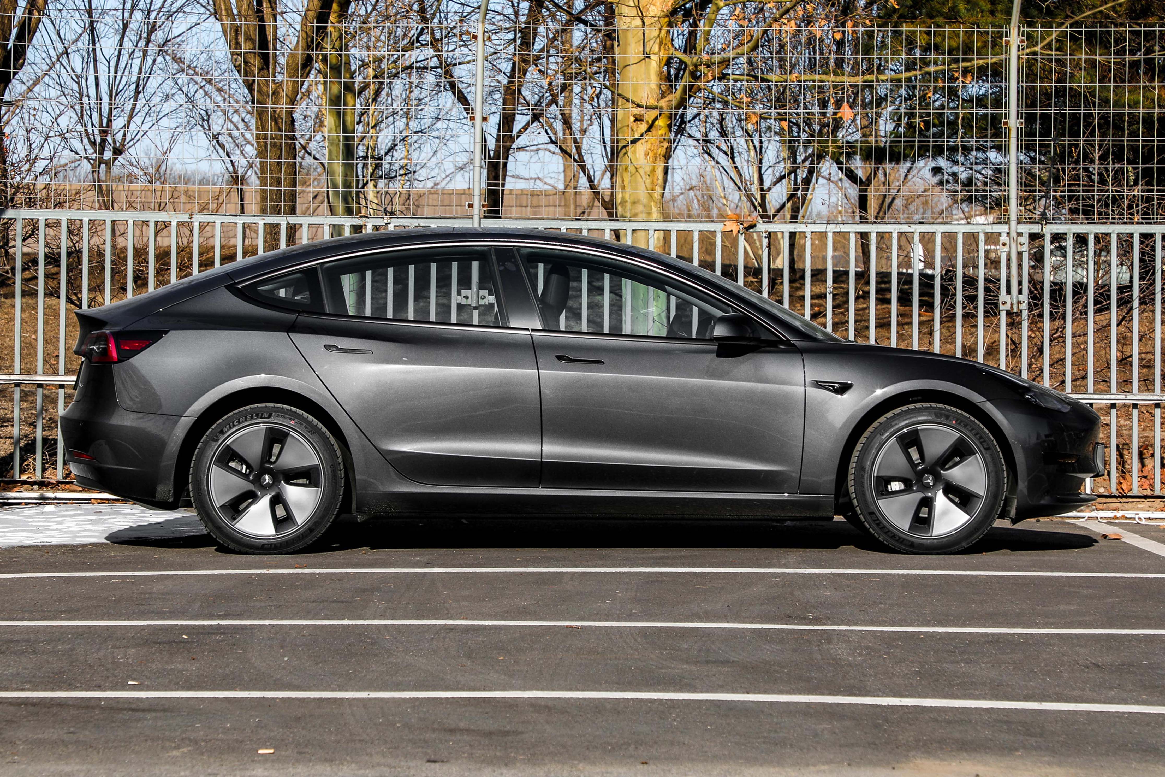 Tesla brand August sales analysis - iNEWS