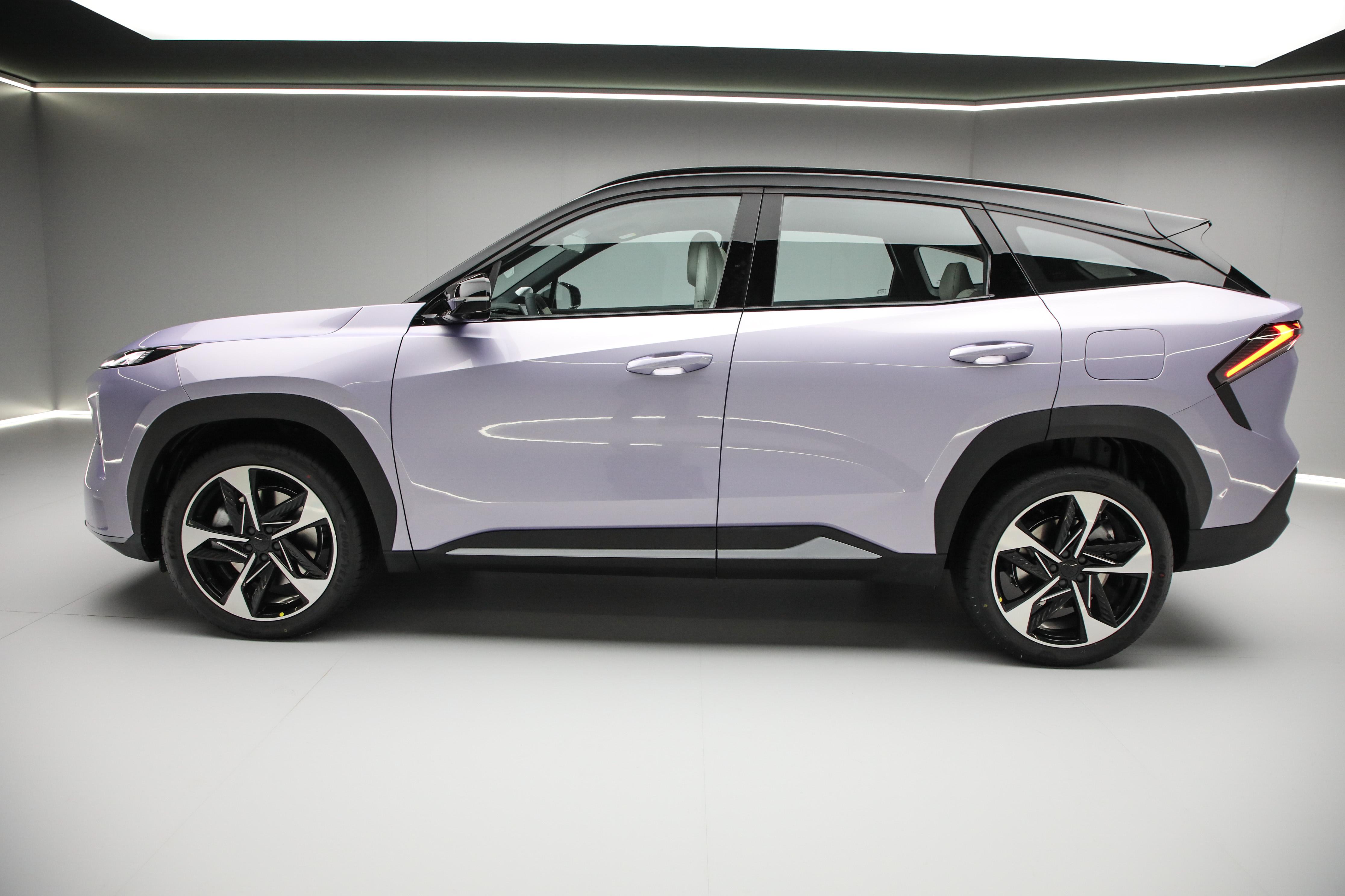 Geely PHEV new car pre-orders, from a new sub-brand - iMedia